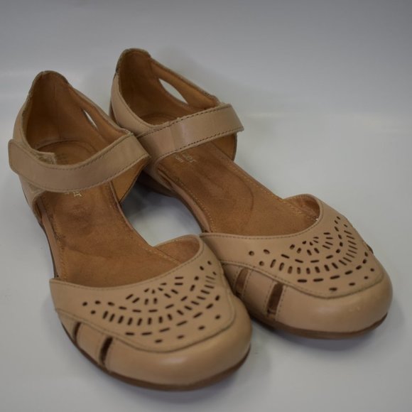 Naturalizer | Shoes | Naturalizer Womens Gail Flat Sandals Sz 8n | Poshmark